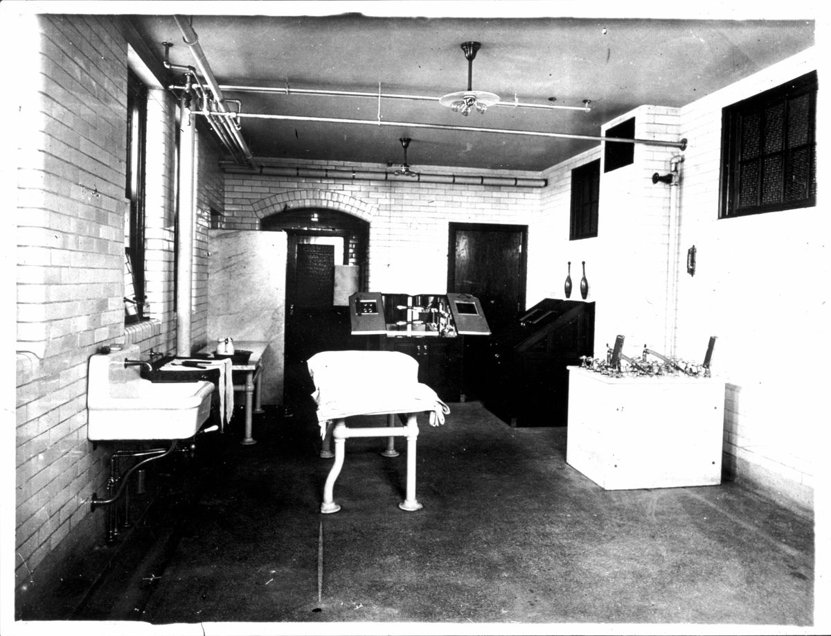 File:exam-room-2015-28 16 361e3eb80f.jpg - Asylum Projects