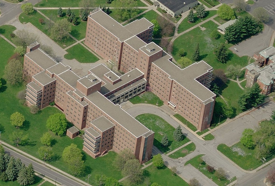 File:Utica 2010 05.jpg - Asylum Projects