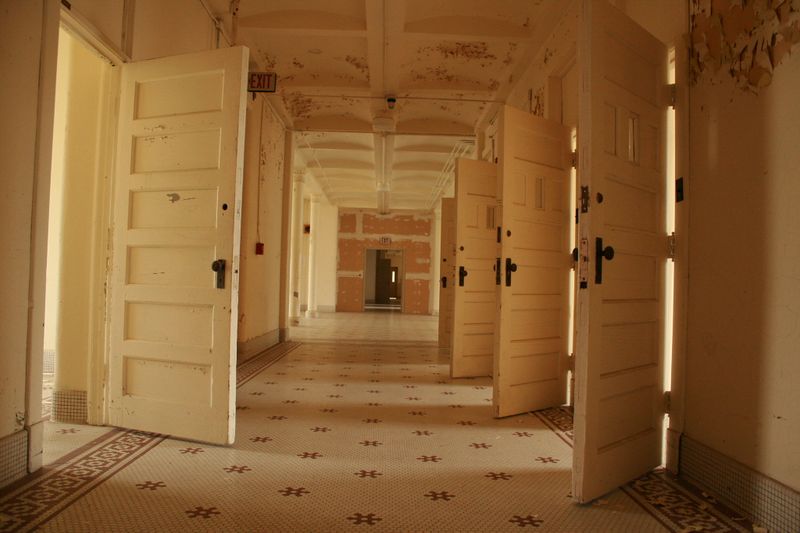 File:D.J. 2nd Floor East Wing (20).jpg - Asylum Projects
